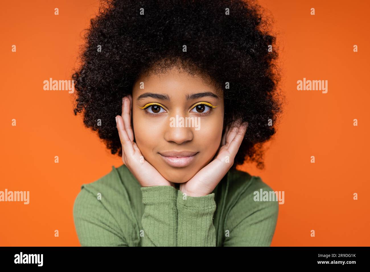 Modelo De Adolescente Afroamericana Fotografías E Imágenes De Alta