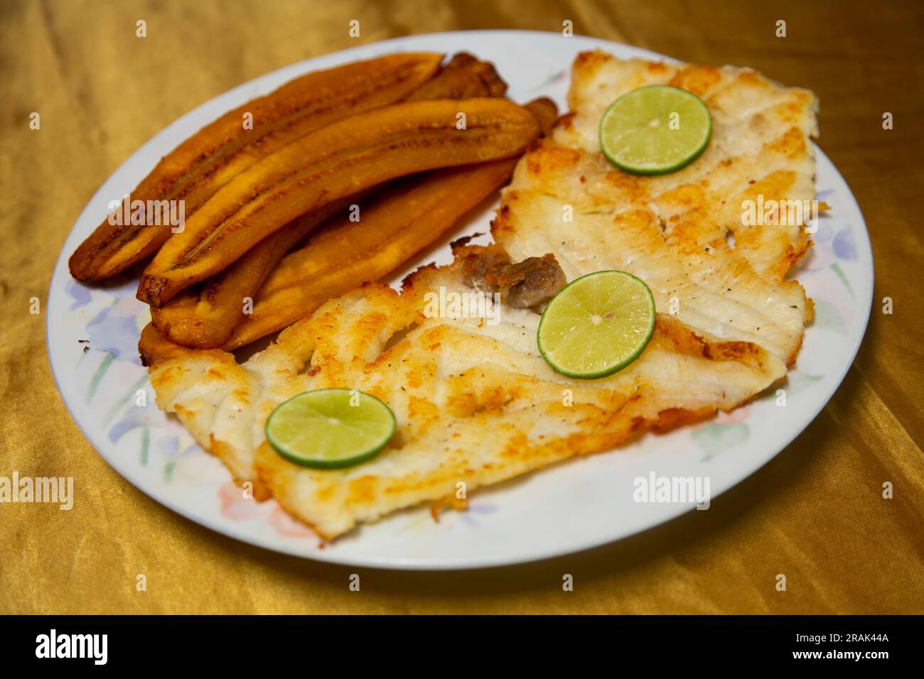 Paiche peru fotografías e imágenes de alta resolución - Alamy