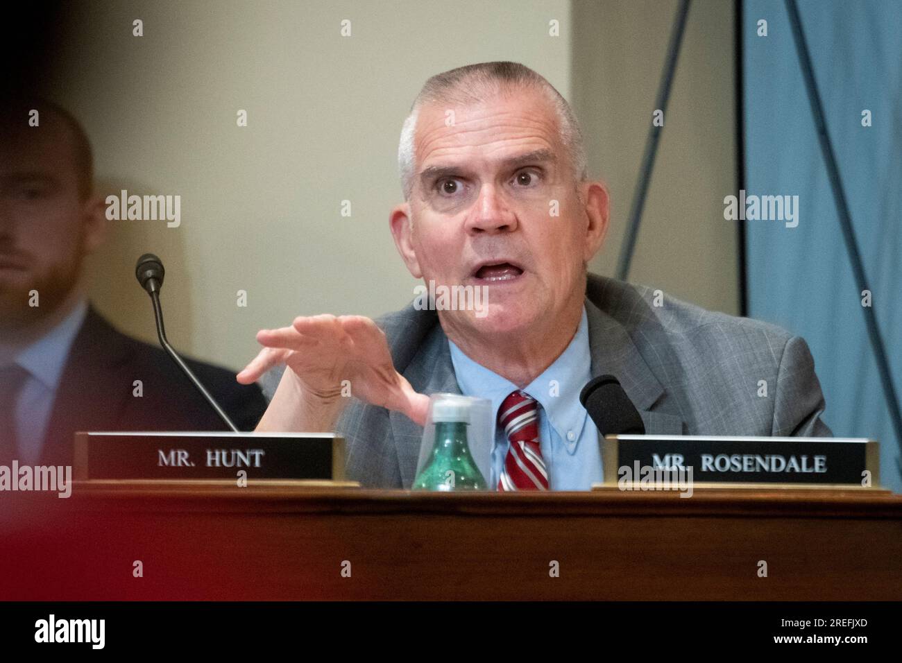 El Representante De Los Estados Unidos Matt Rosendale Republicano De