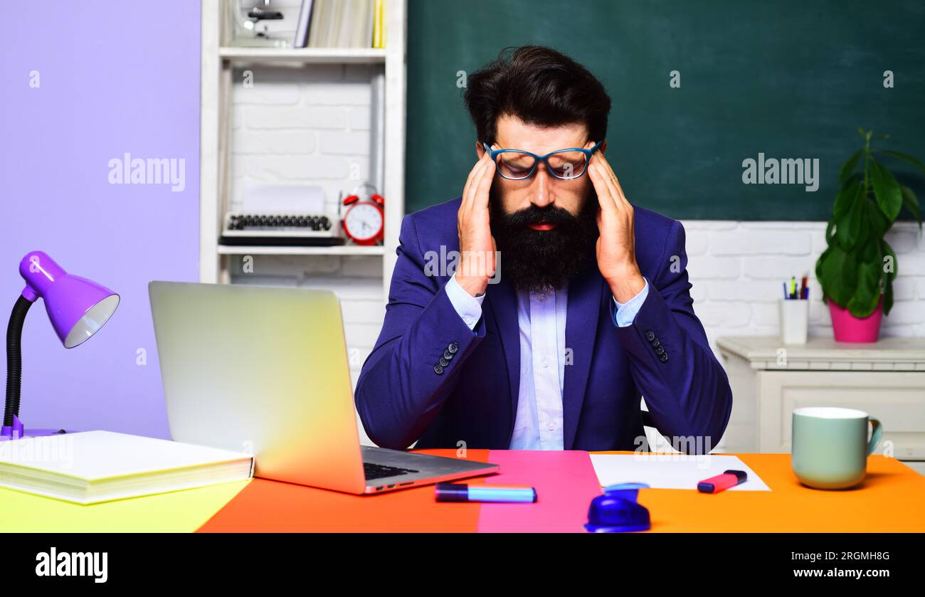 Profesor Pensando Imágenes Prediseñadas