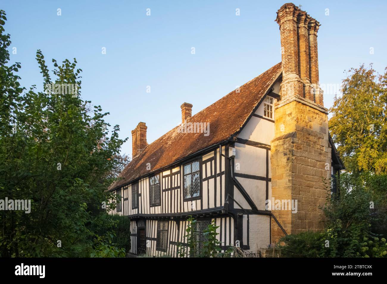 Historic house fotografías e imágenes de alta resolución - Alamy
