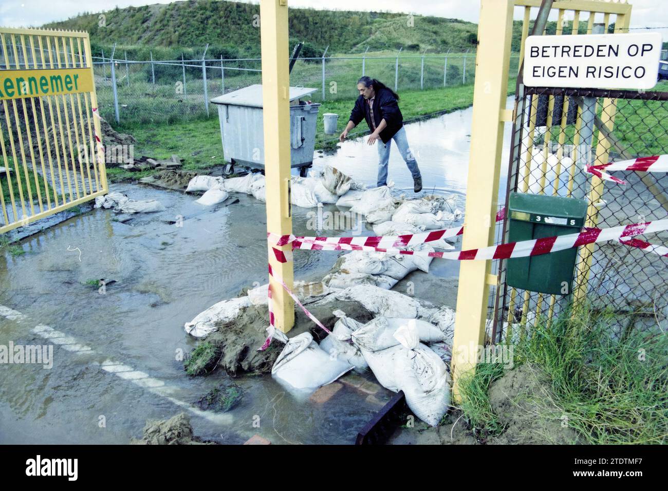 Refugio De Inundación Zandvoort 02 10 1999 Noticias De Whizgle Del