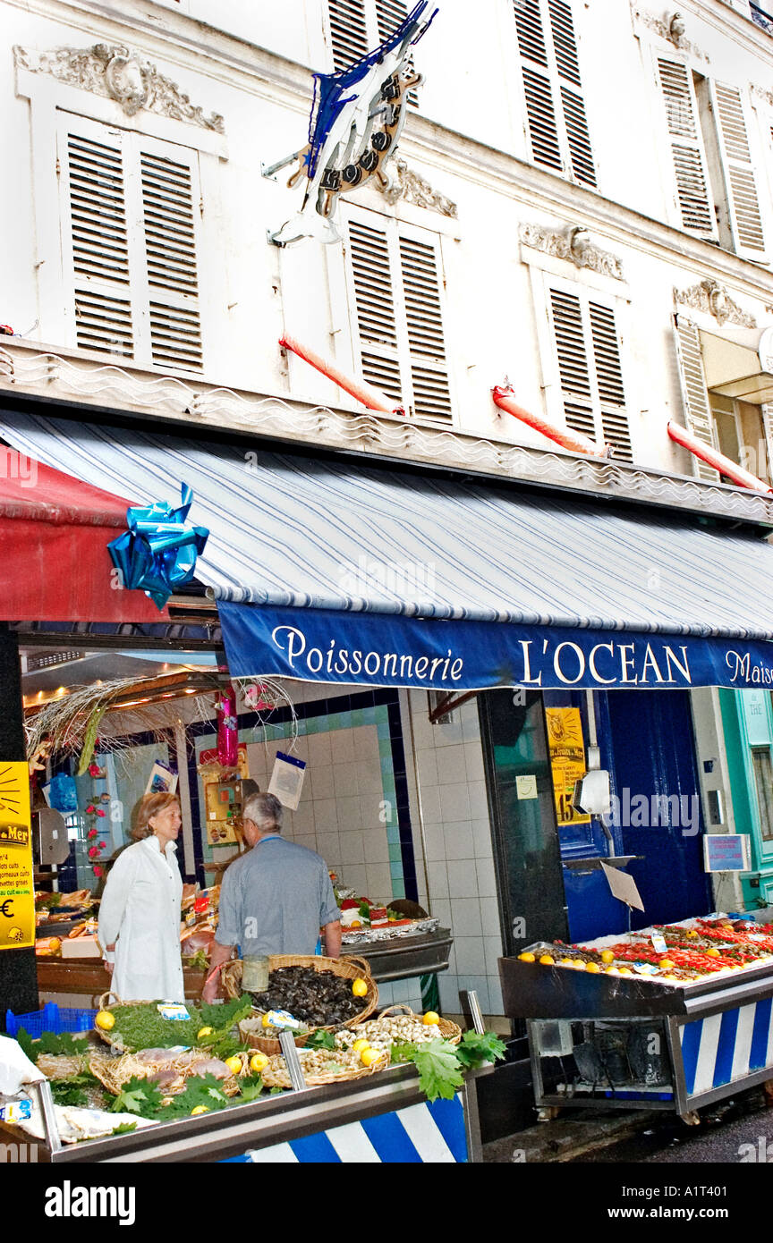 Poissonnerie paris fotografías e imágenes de alta resolución - Alamy