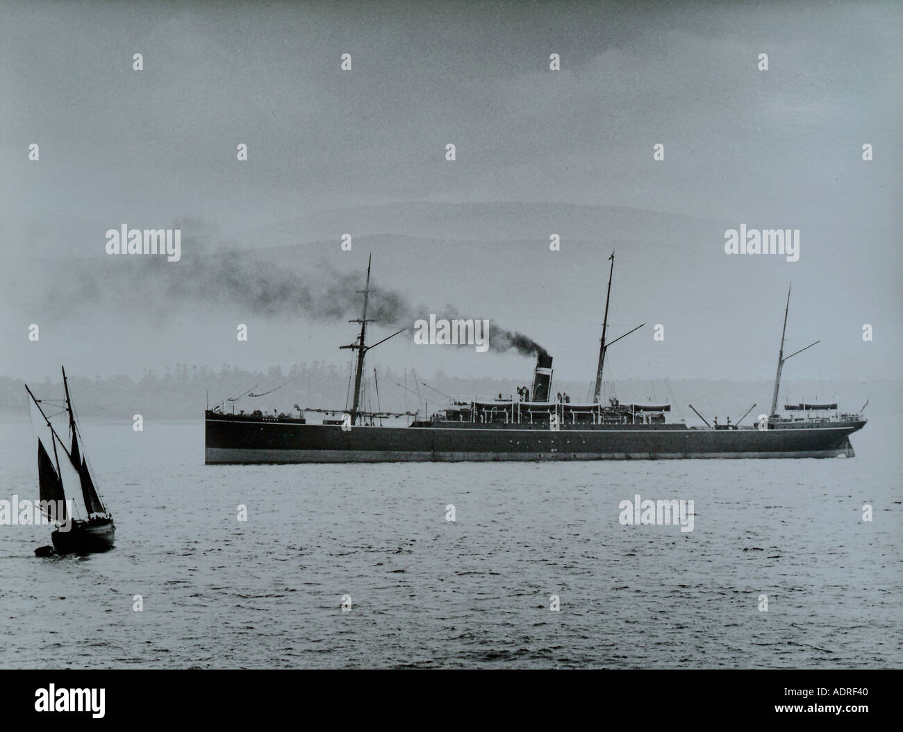 Barco de vapor de 1800 fotografías e imágenes de alta resolución - Alamy