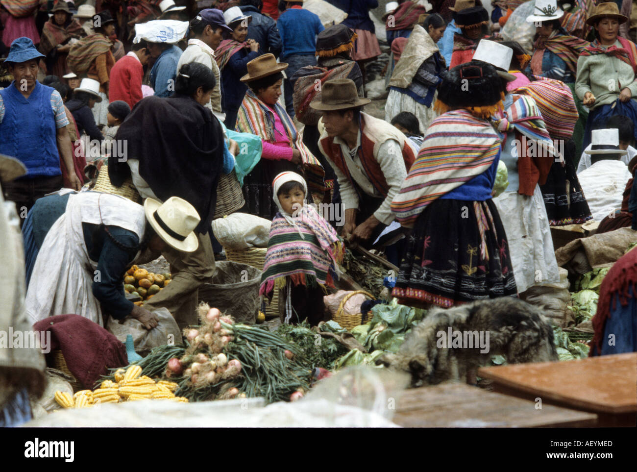 Mercado Indio de Huancayo en Perú 2 Fotografía de stock - Alamy