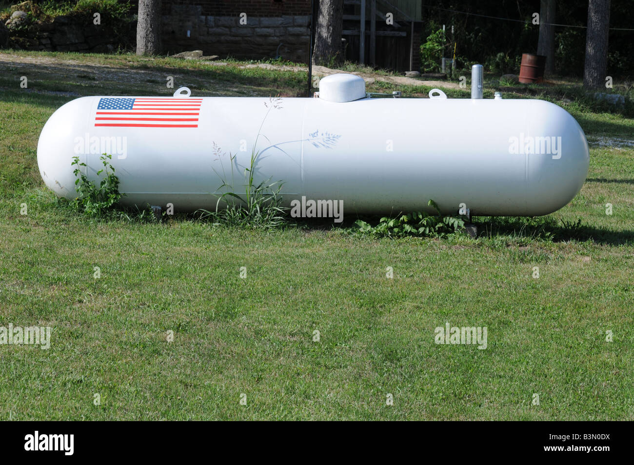 Tanque de propano fotografías e imágenes de alta resolución - Alamy