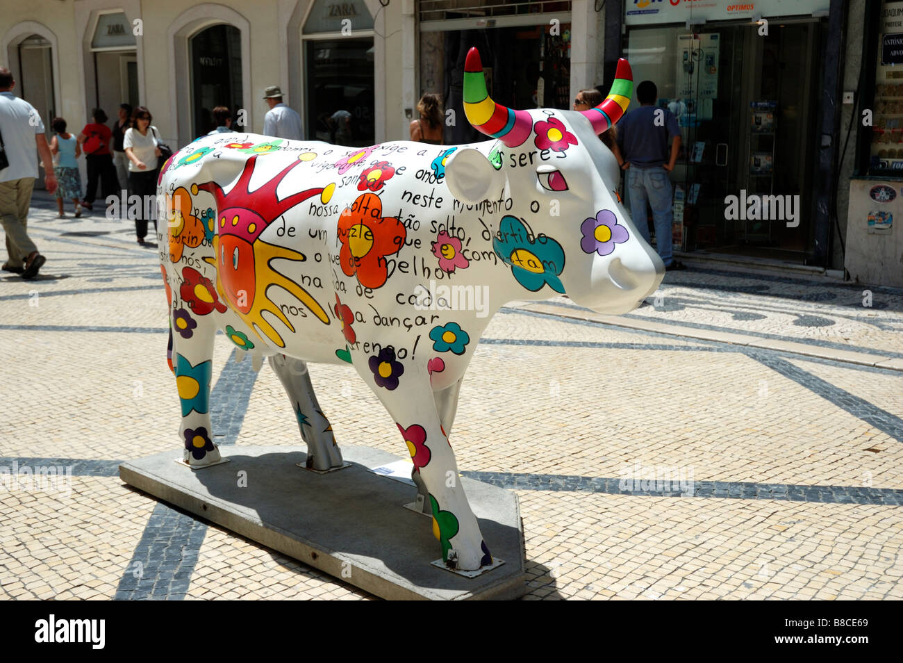 Vaca Parada De Fibra - RETOEDU