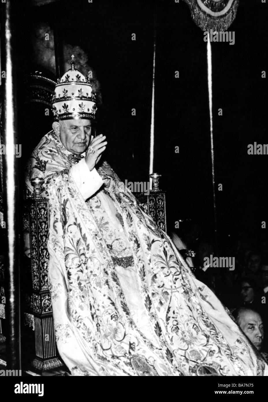 Angelo giuseppe roncalli fotografías e imágenes de alta resolución - Alamy