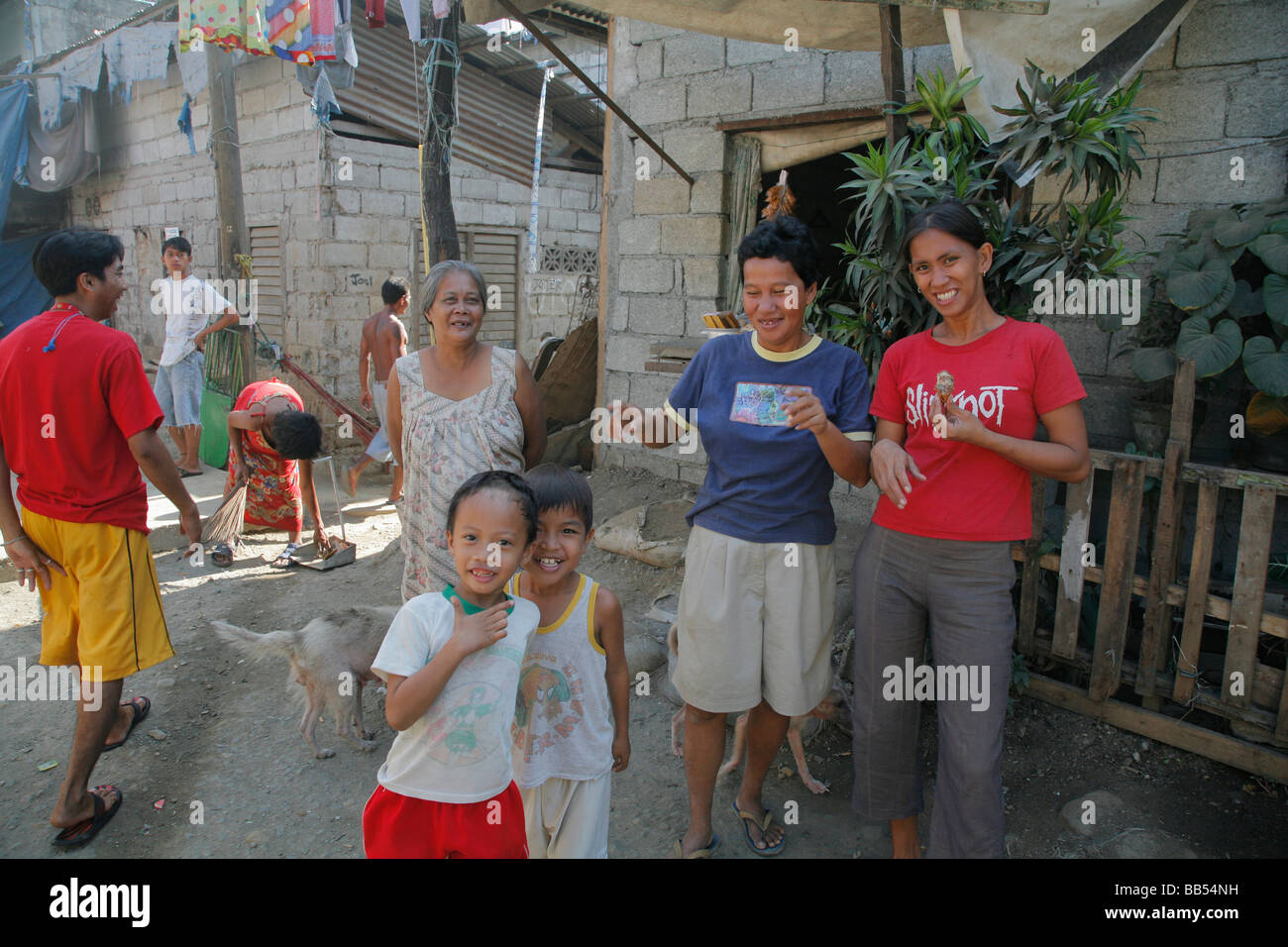 Niños De La Calle Manila Fotografías E Imágenes De Alta Resolución Alamy
