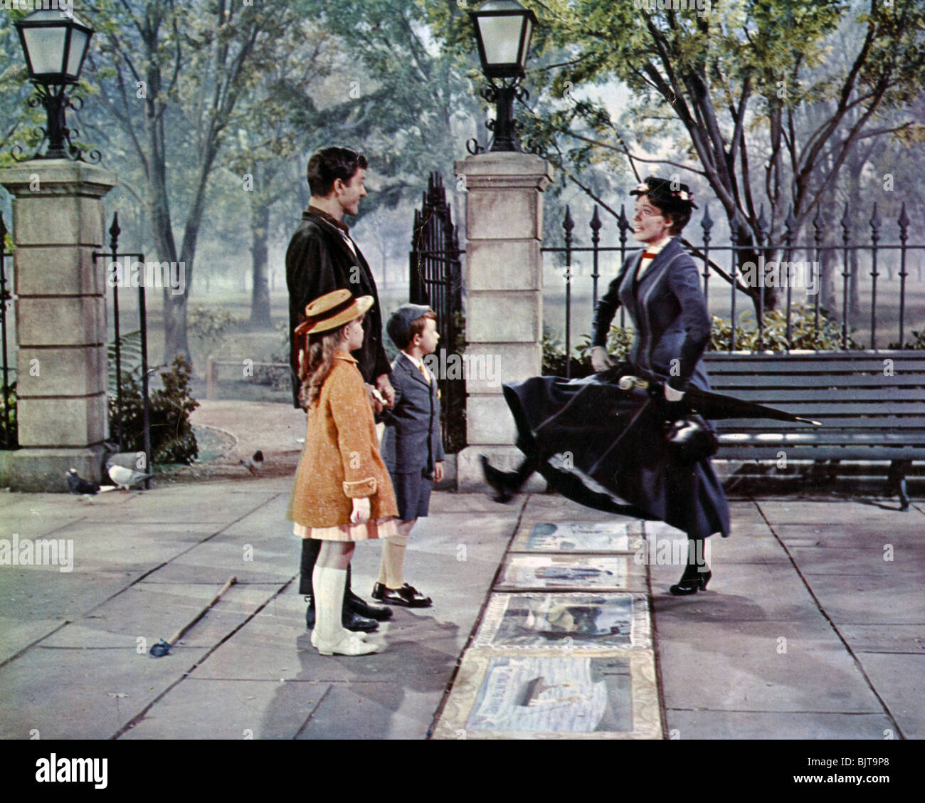 Mary Poppins 1964 Walt Disney Película Con Julie Andrews Y Dick Van Dyke Fotografía De Stock
