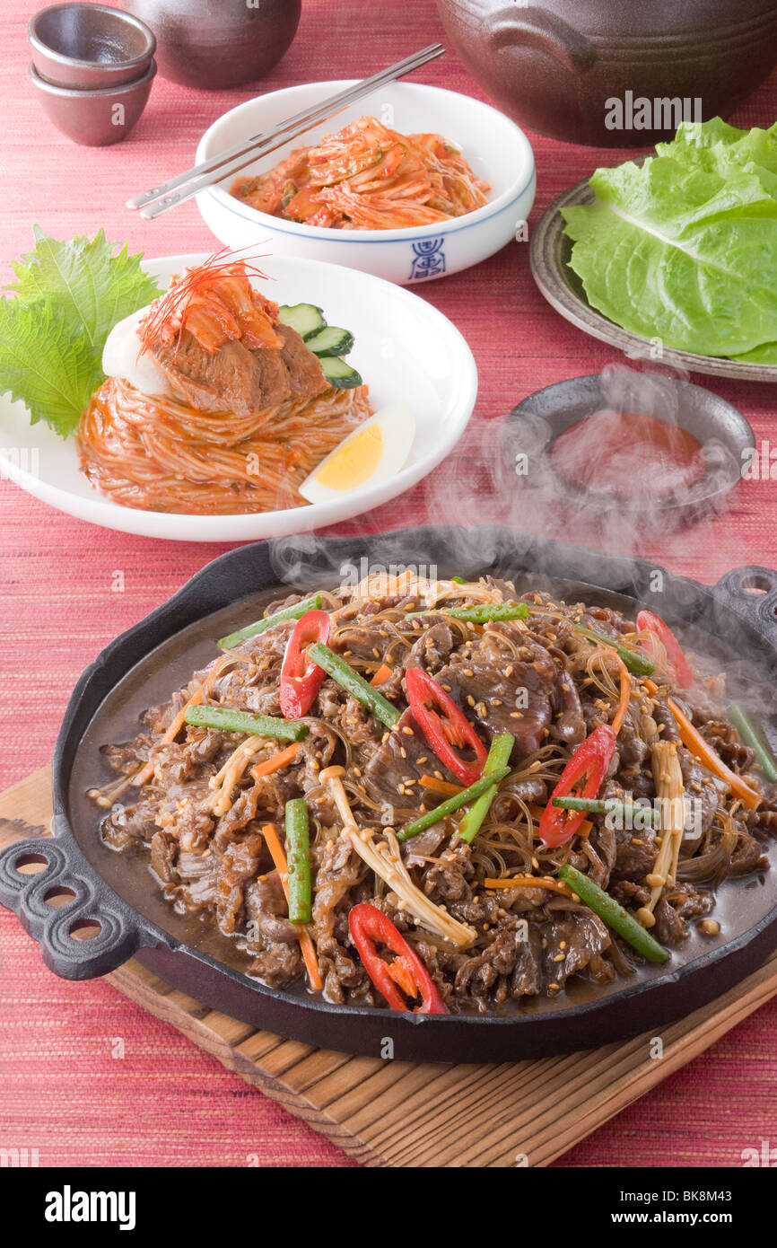 Bulgogi coreano fotografías e imágenes de alta resolución - Alamy