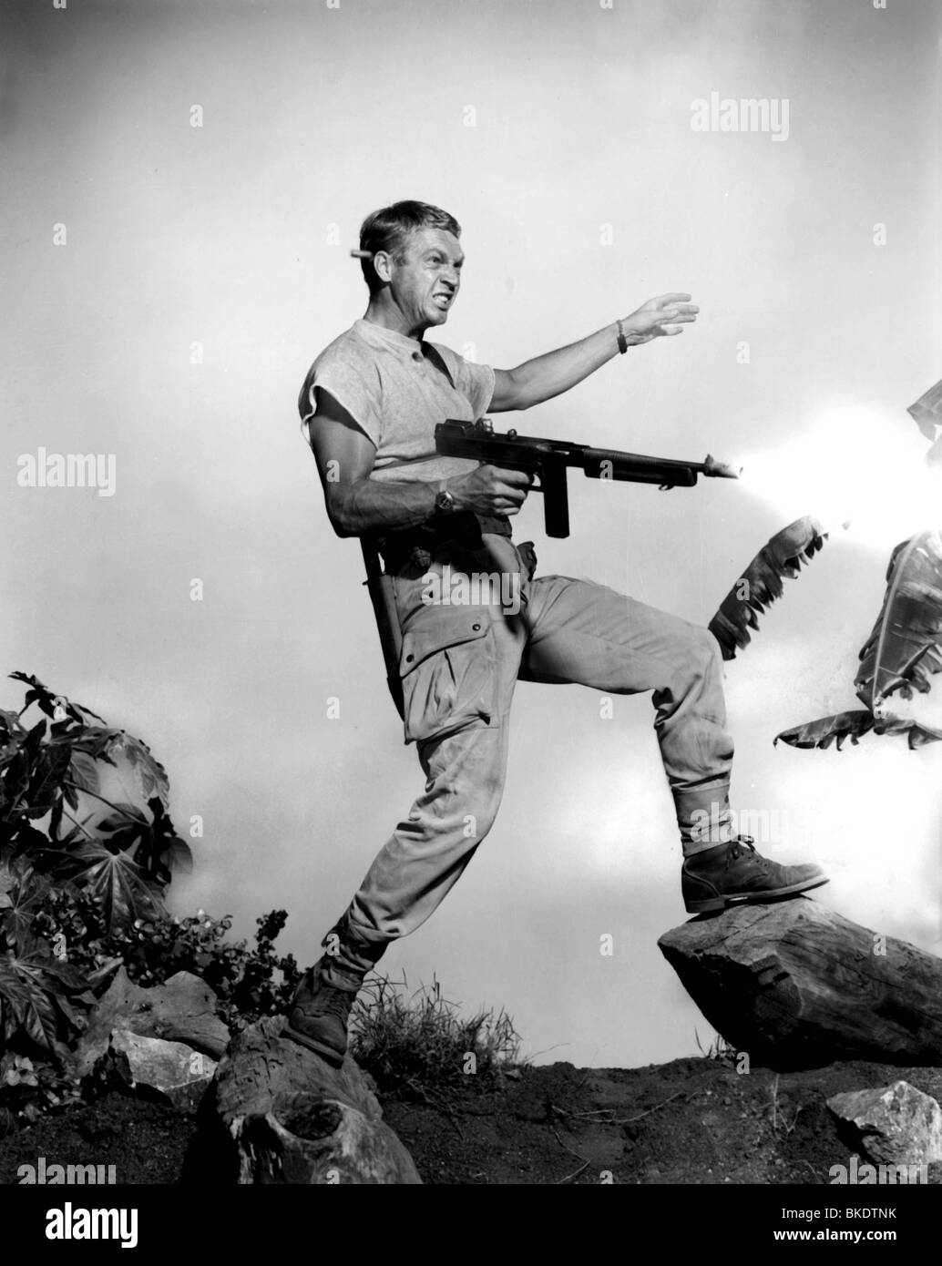 Nunca Tan Pocos 1959 Steve MCQUEEN NSFW 003P L Fotograf a De Stock