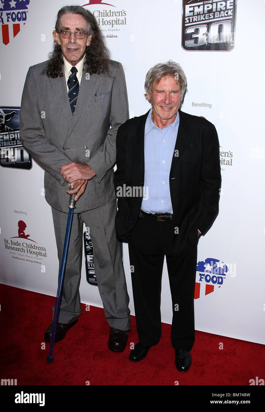 ¿Cuánto mide Peter Mayhew?