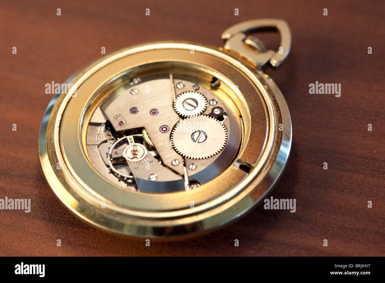 Reloj mecánico interior fotografías e imágenes de alta resolución - Alamy