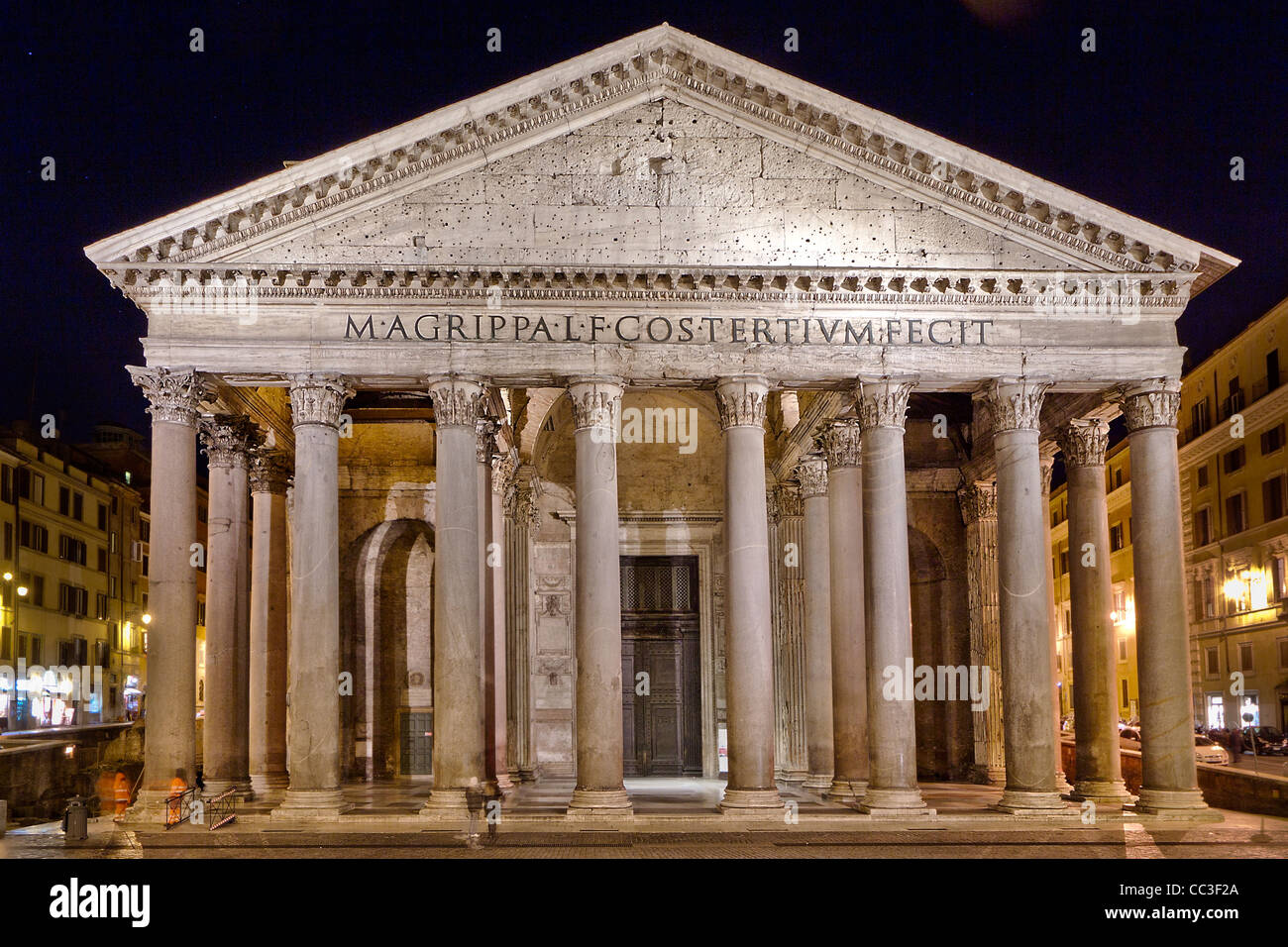 Edificio Mas Antiguo De Roma