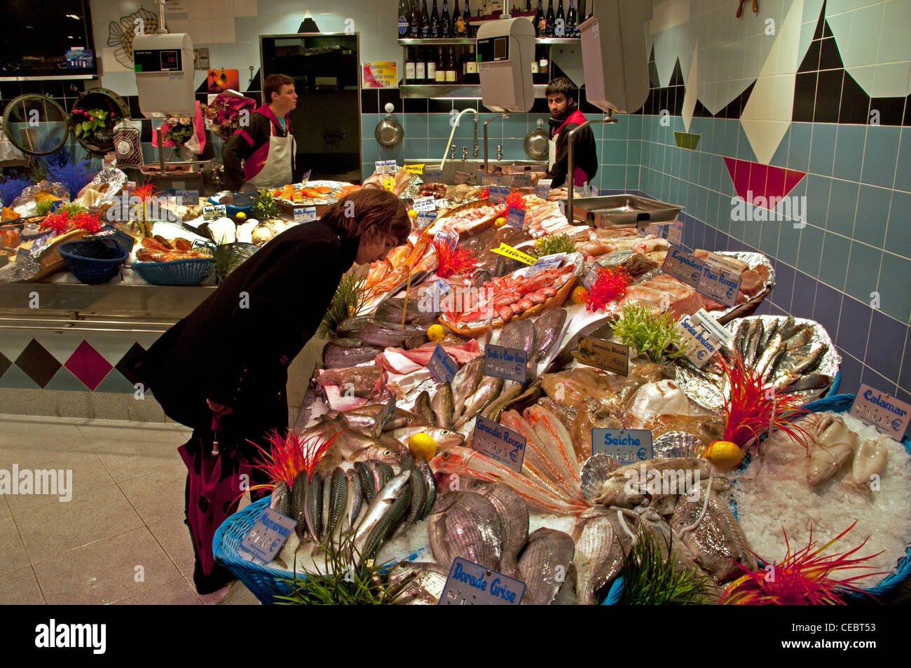 Poissonnerie paris fotografías e imágenes de alta resolución - Alamy