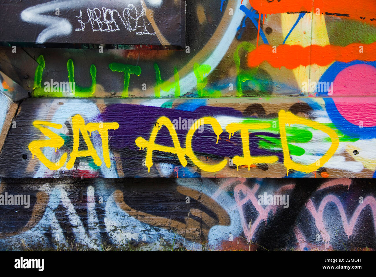 Acid graffiti fotografías e imágenes de alta resolución - Alamy