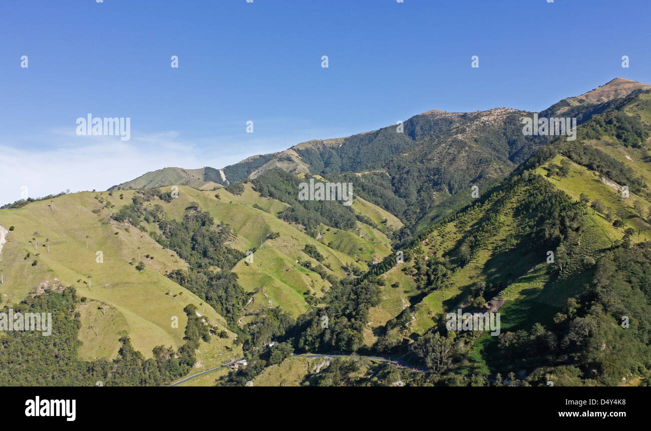 Cordillera De Los Andes Colombia Los Andes Es La Cordillera
