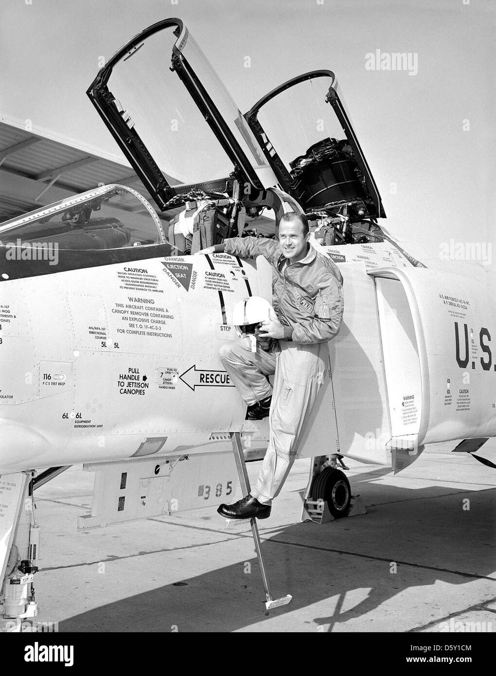 E D Francisco Jr Mcdonnell Douglas F 4 Phantom Ii Prueba Piloto