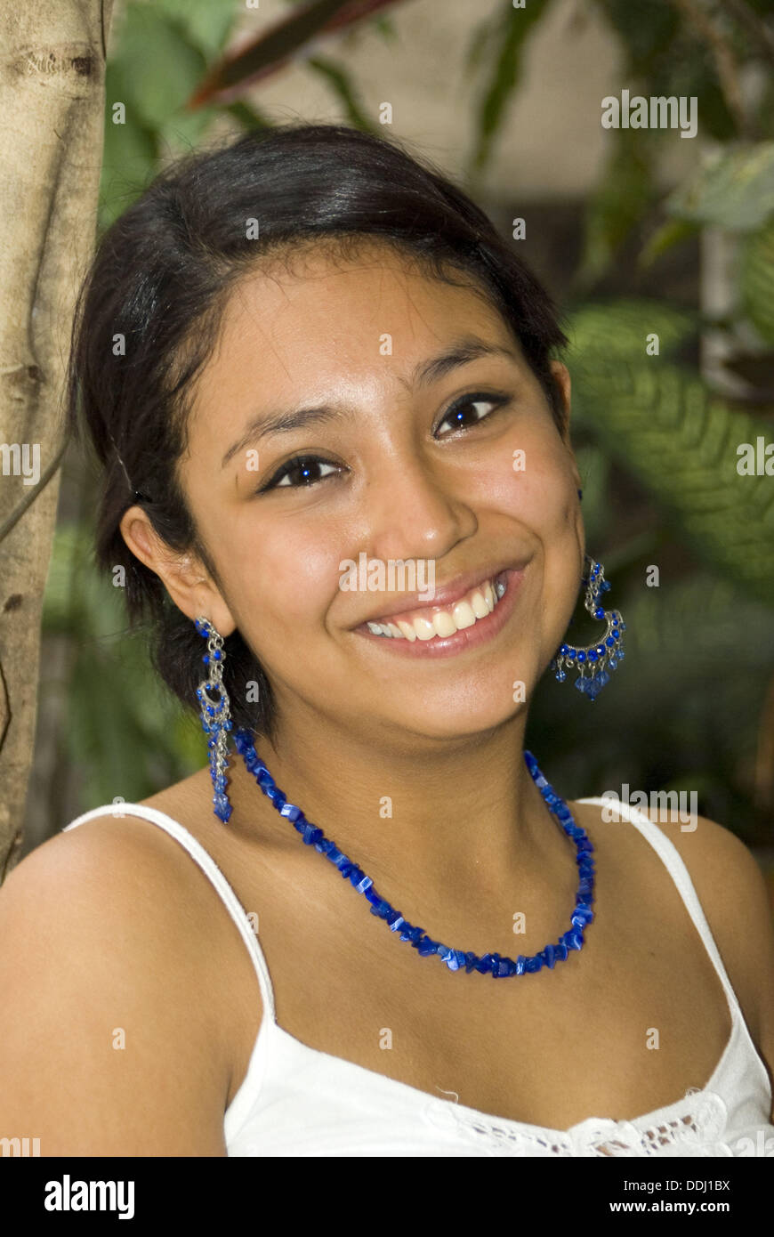 El Salvador Las Mujeres Jóvenes En El Salvador Fotografía De Stock Alamy