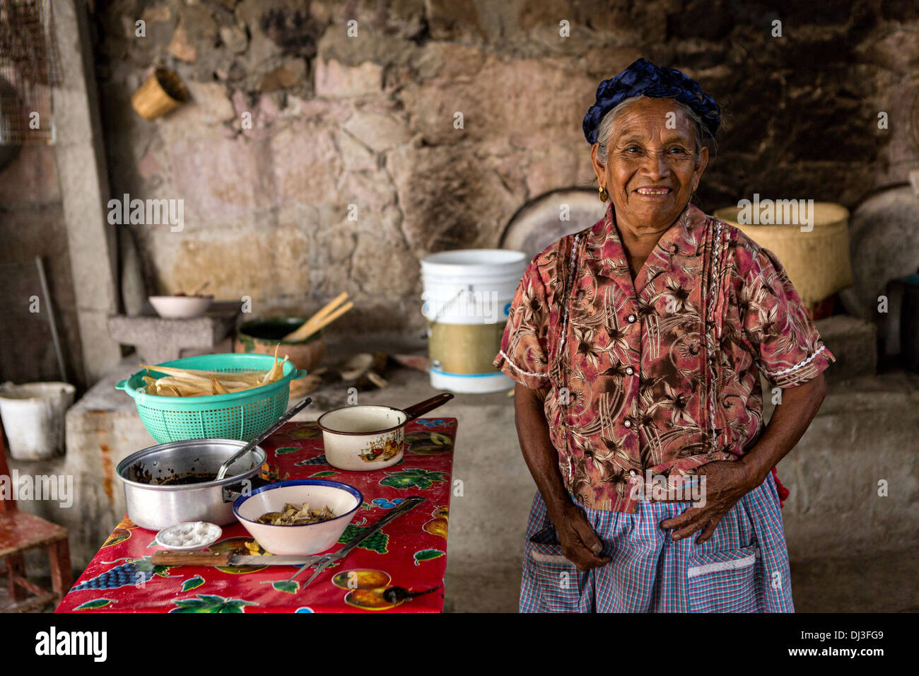 Cocina indigena fotografías e imágenes de alta resolución - Alamy