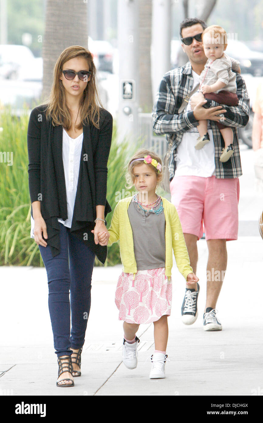 Jessica Alba And Cash Warren And Honor