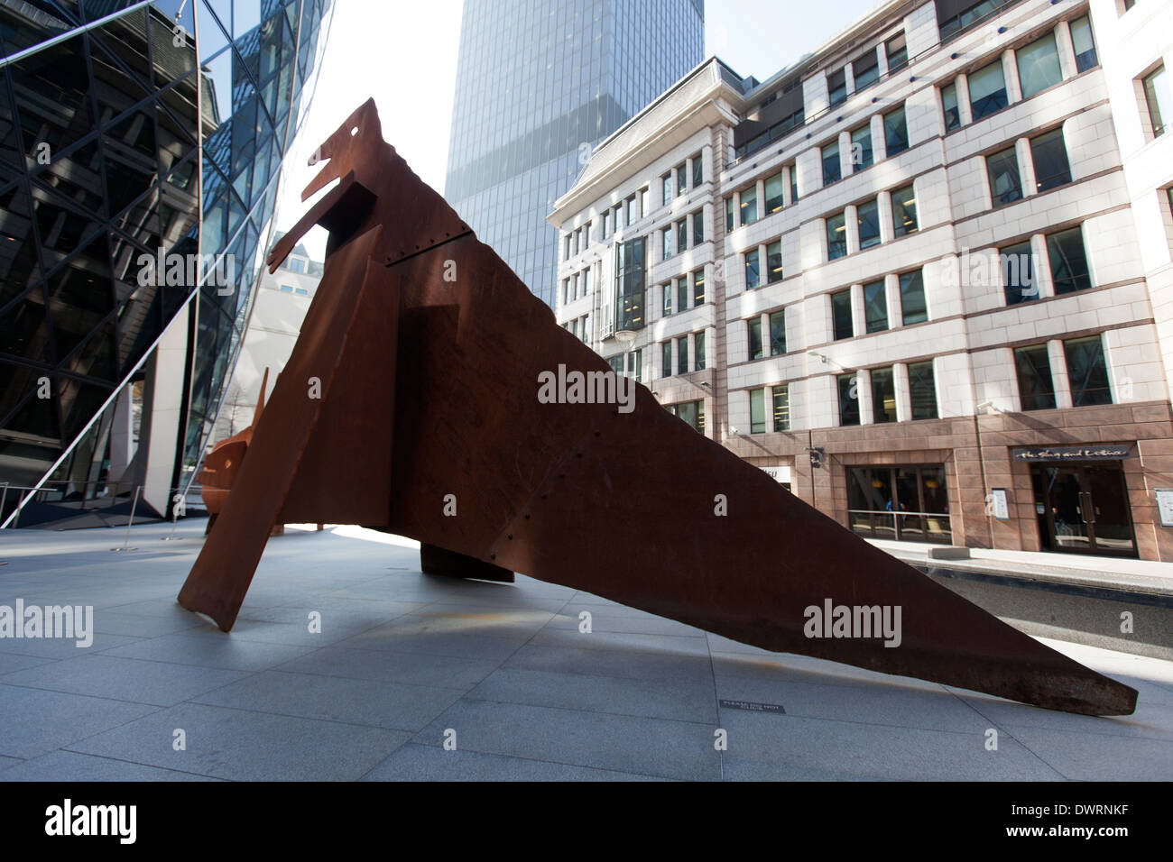 Dinosaurio feo fotografías e imágenes de alta resolución - Alamy