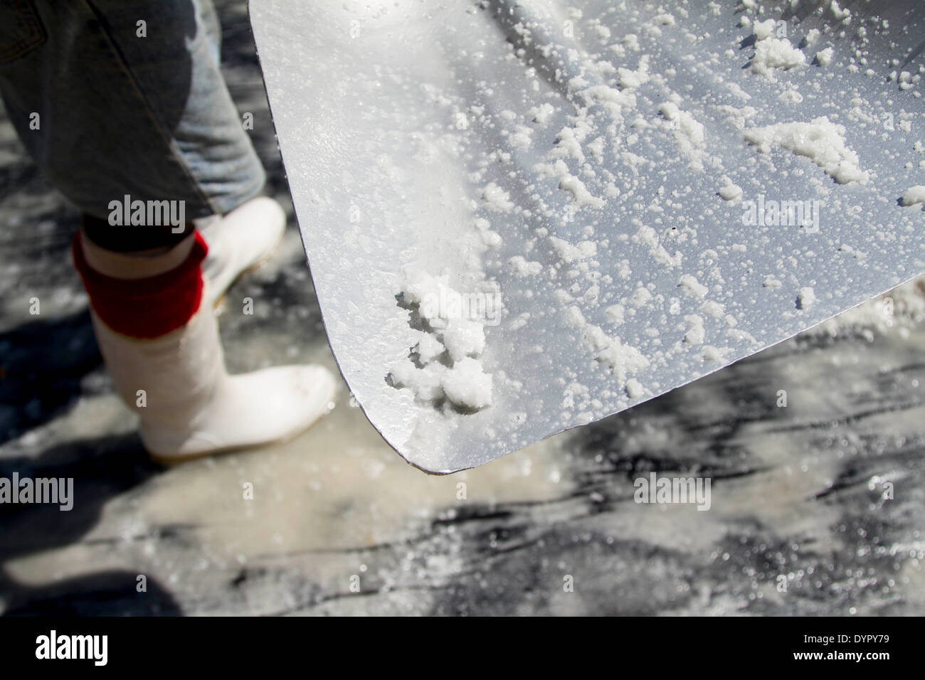 Producción De Sal Marina Fotos e Imágenes de stock - Alamy