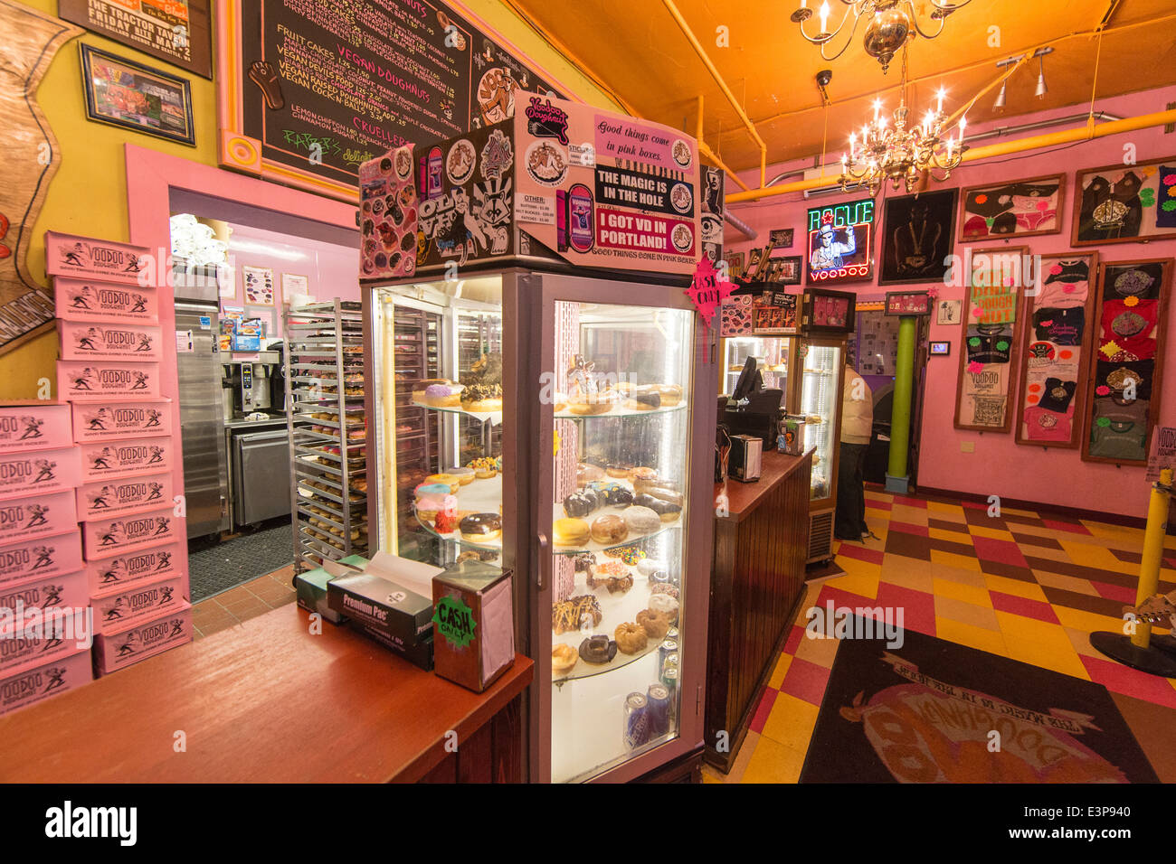 Voodoo Donuts Fotografías E Imágenes De Alta Resolución Alamy