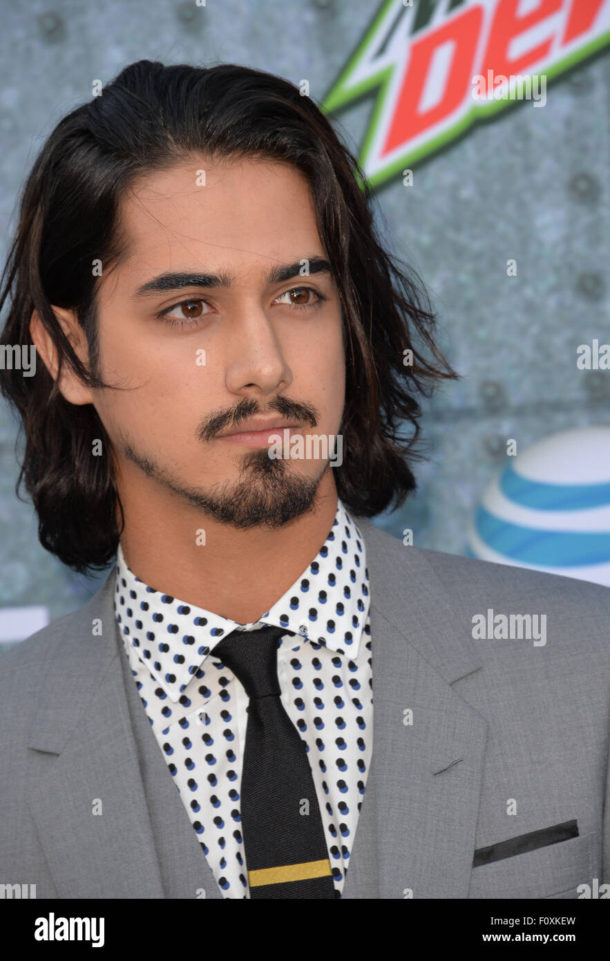 Hilo De Campaña De Avan Jogia