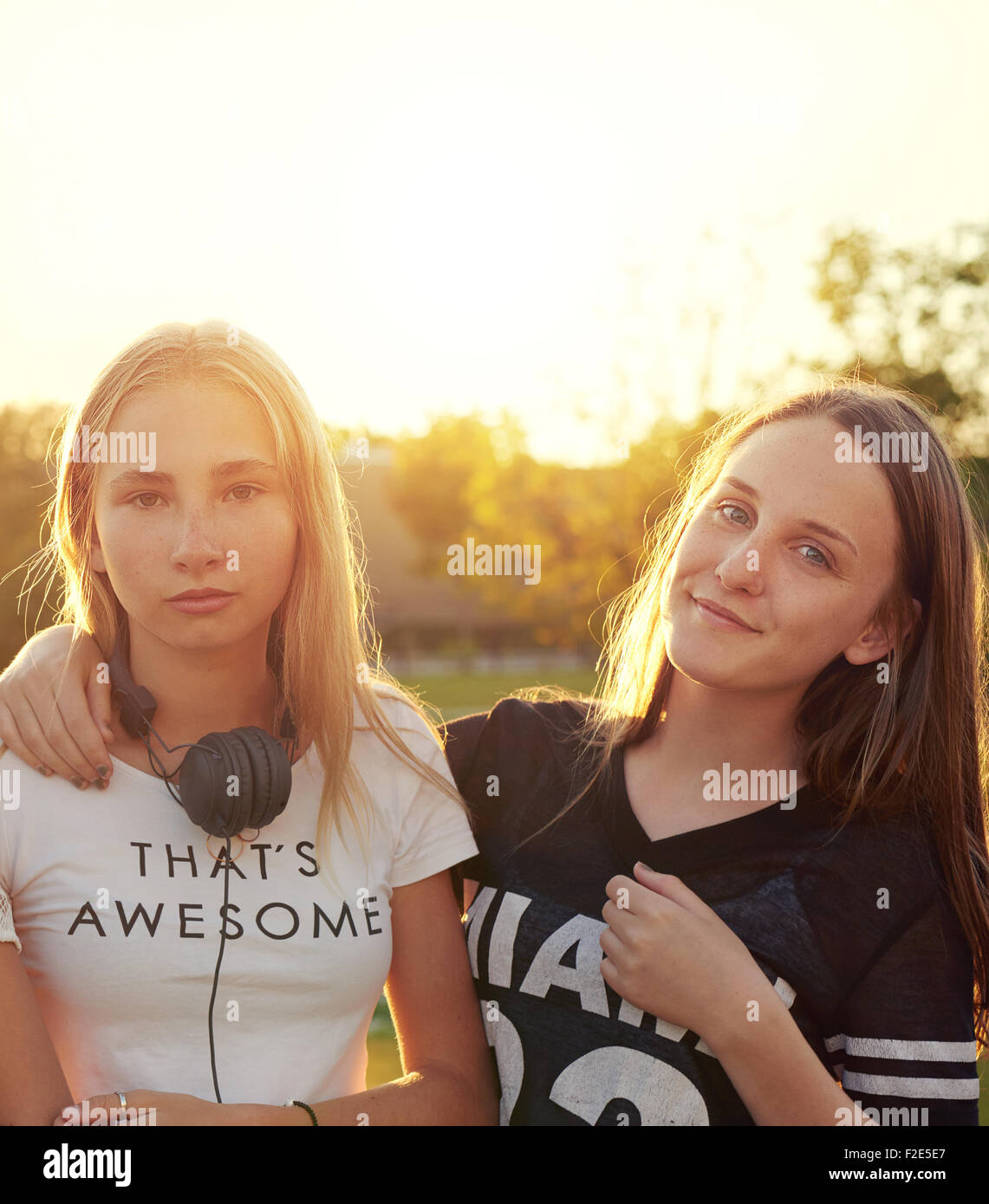 Adolescentes Verano Fotografías E Imágenes De Alta Resolución Alamy