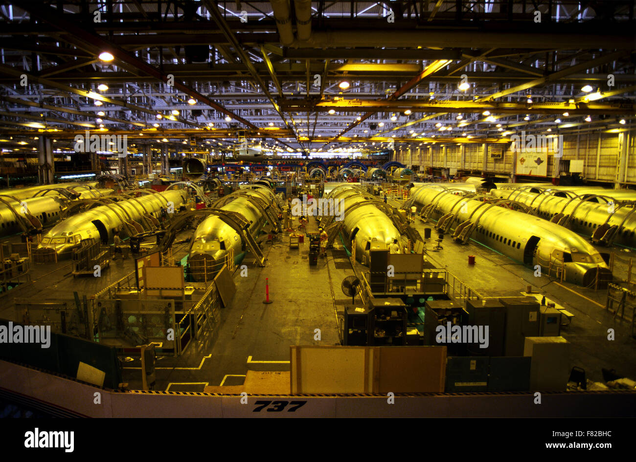 La Construcción Del Fuselaje Del Boeing 737 De La Línea De Ensamblaje A