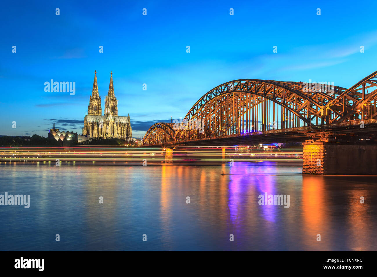 Catedral de cologne fotografías e imágenes de alta resolución - Alamy