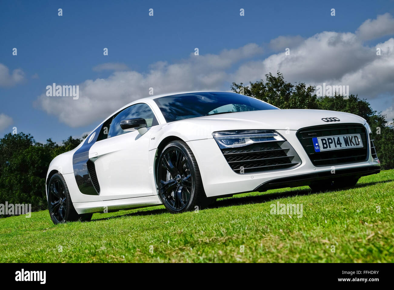 Fondo De Pantalla De Audi R8 Spyder Negro