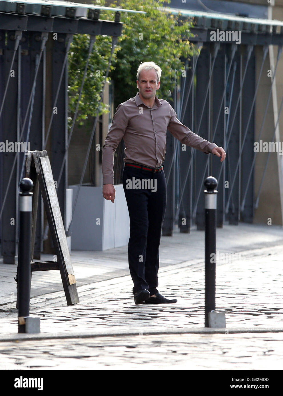 El Actor Jonny Lee Miller Durante El Rodaje De Una Escena De Su Nueva
