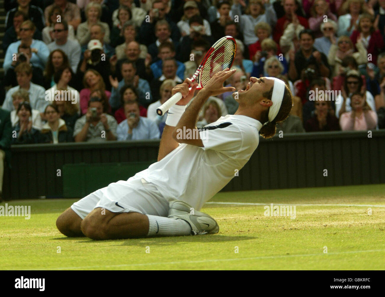 Roger Federer Ganando En Wimbledon Fotografías E Imágenes De Alta