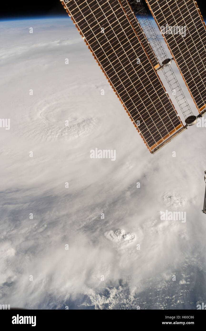 Huracán Matthew Vista Satelital Fotografías E Imágenes De Alta