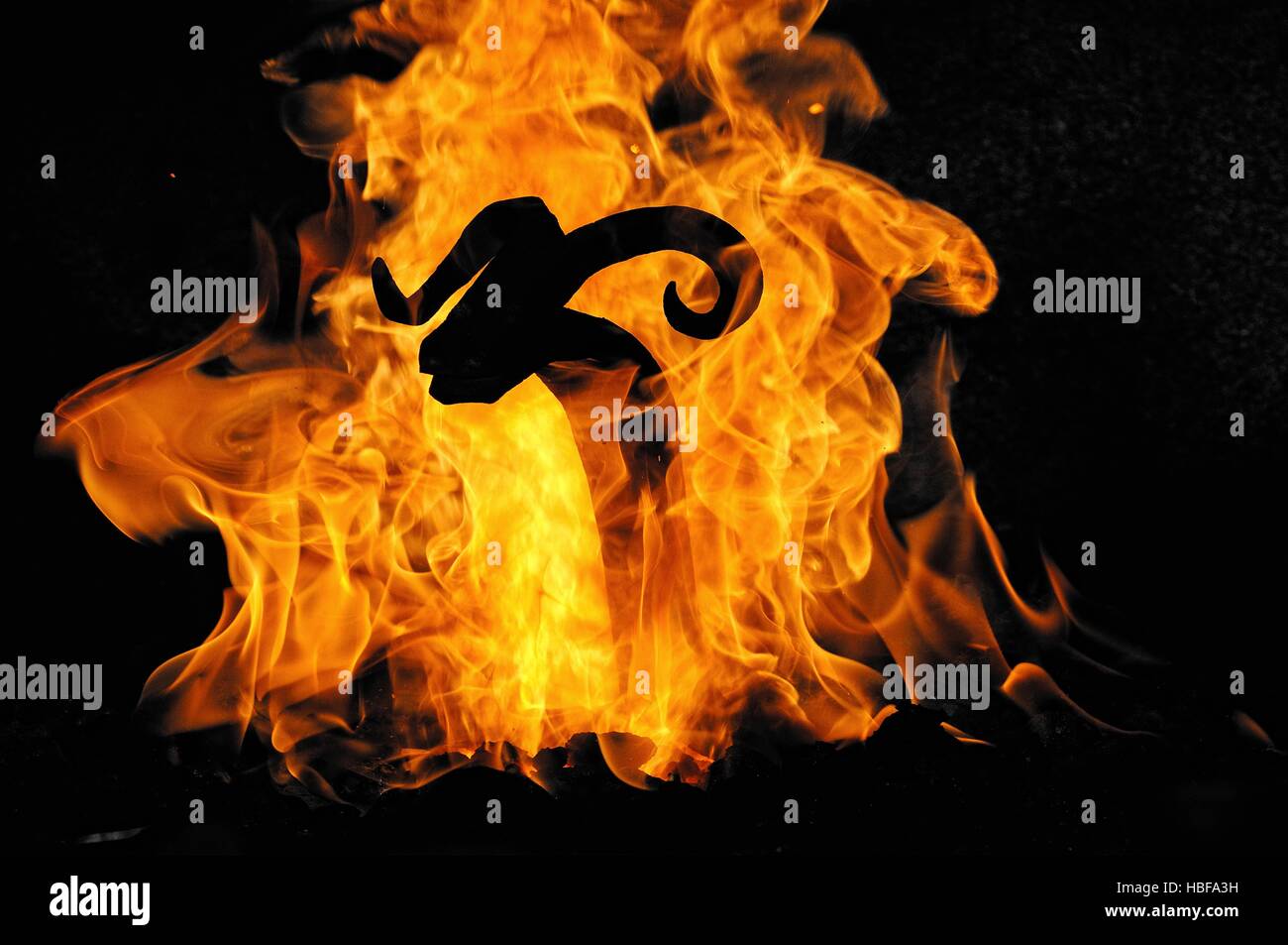 Fondo De Pantalla De Engendro Del Infierno