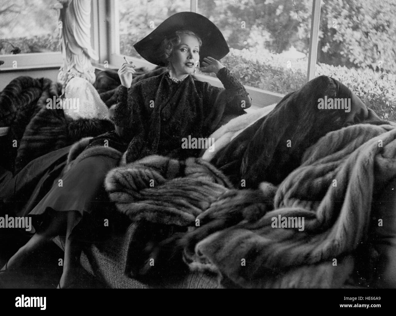 Zsa Zsa Gabor Gabor Sari Nacido El 6 De Febrero De 1917 18 De