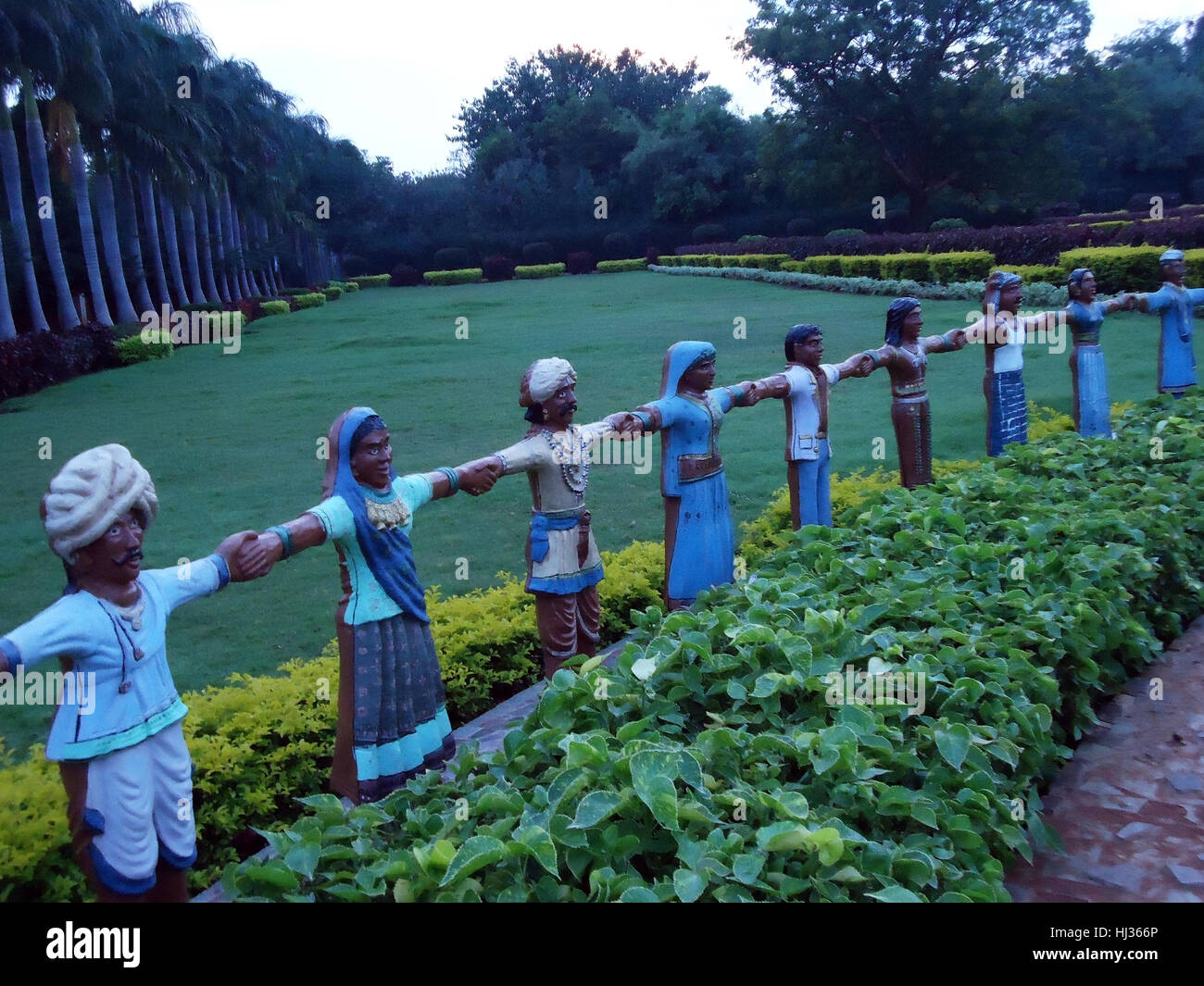 Human chain fotografías e imágenes de alta resolución - Alamy