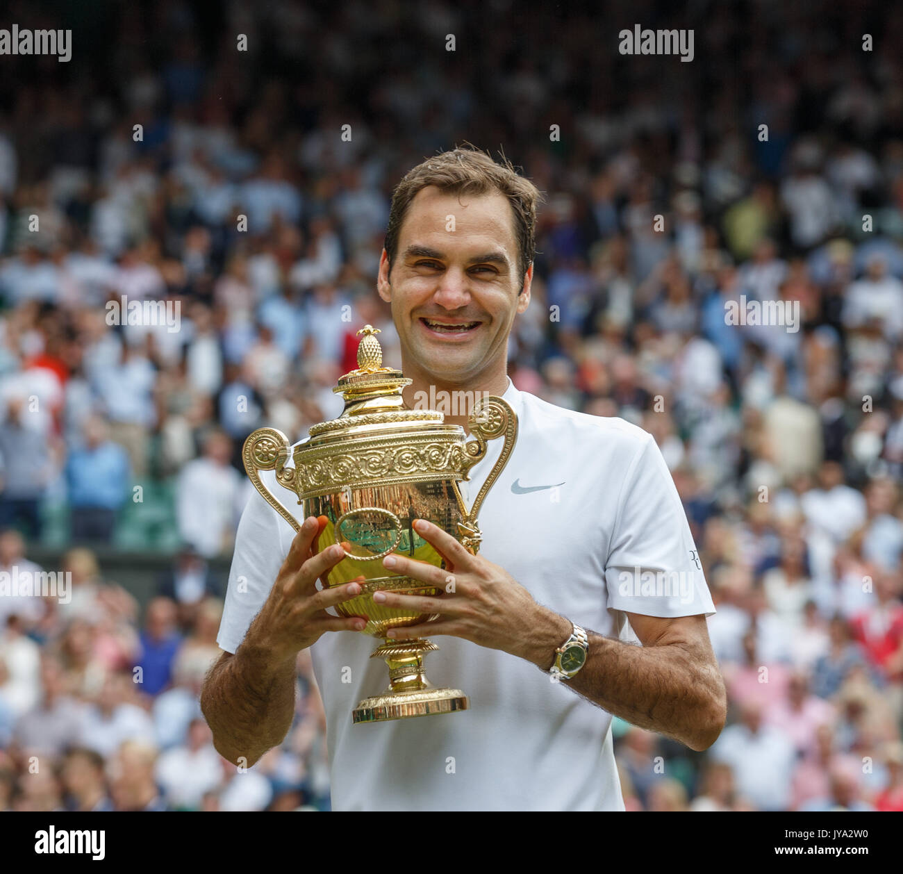 Roger Federer Ganando En Wimbledon Fotografías E Imágenes De Alta