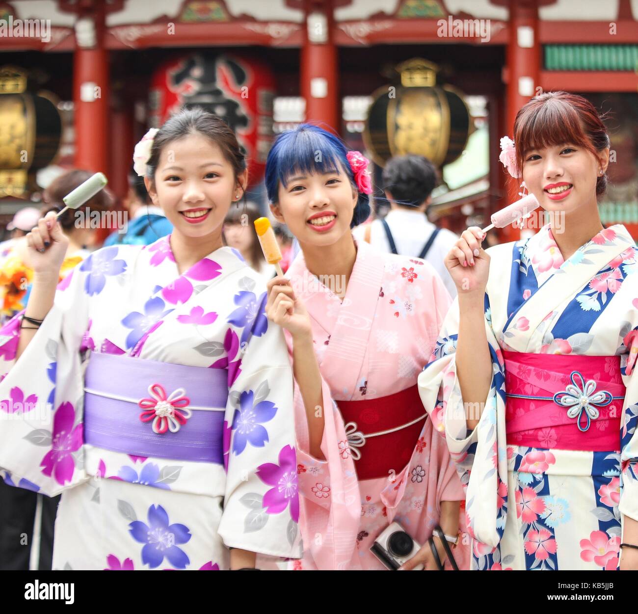 Tokio Japón 27 Sep 2017 Colorido Chicas Japonesas Viste Kimonos Y