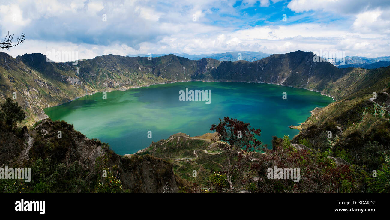 Lago quilotoa fotografías e imágenes de alta resolución - Alamy