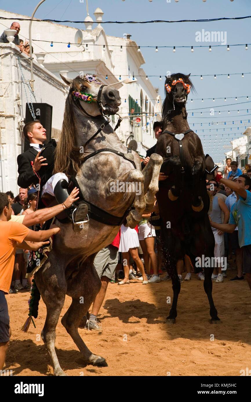 Jaleo. Las fiestas tradicionales de Menorca, que tiene su origen en la ...