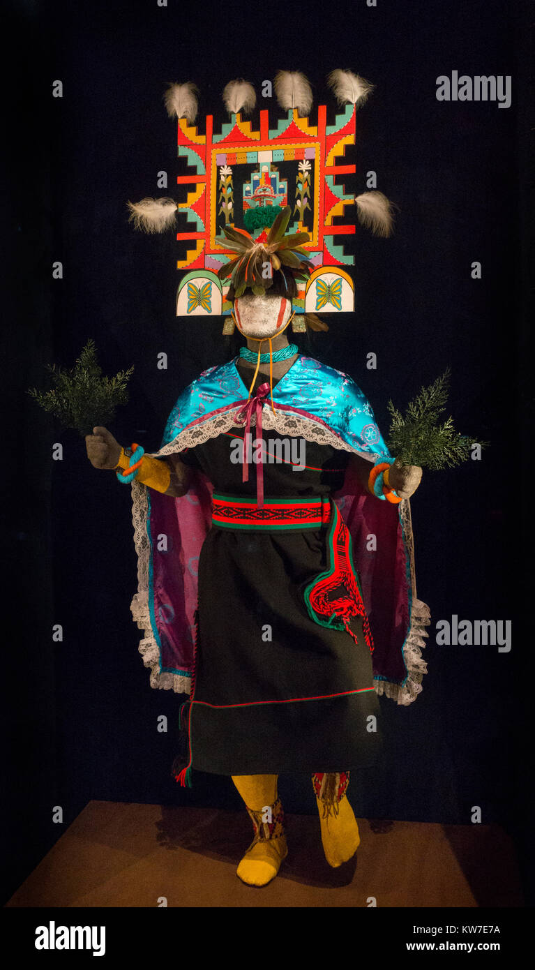 Mujer india hopi fotografías e imágenes de alta resolución - Alamy