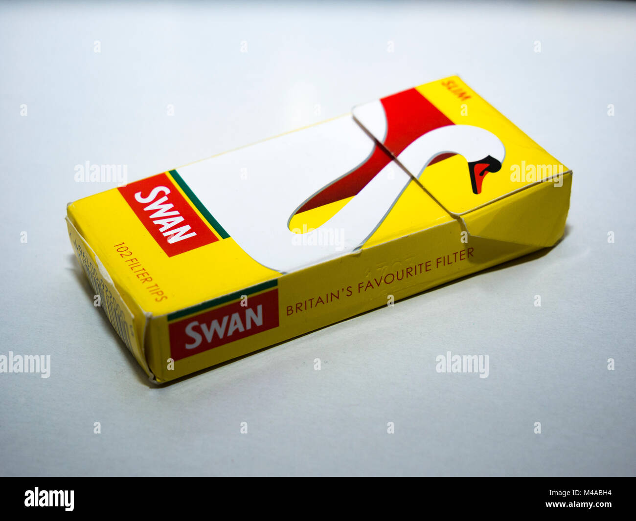 Cigarrillos extra fotografías e imágenes de alta resolución - Alamy