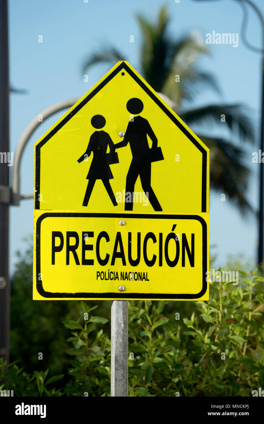 Señal De Cruce De Zona Escolar