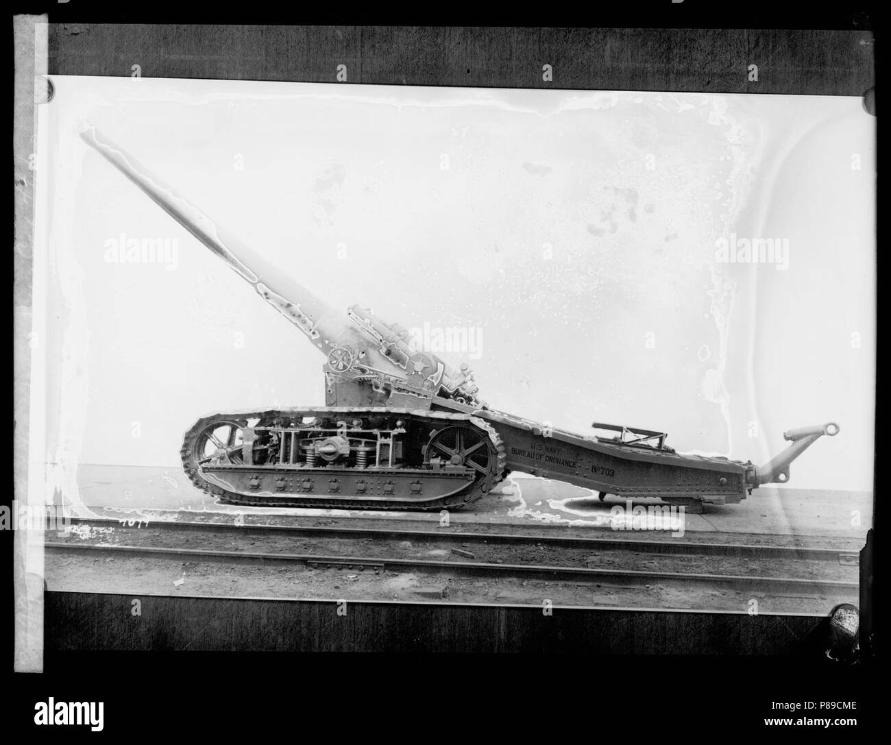 45 caliber fotografías e imágenes de alta resolución - Alamy