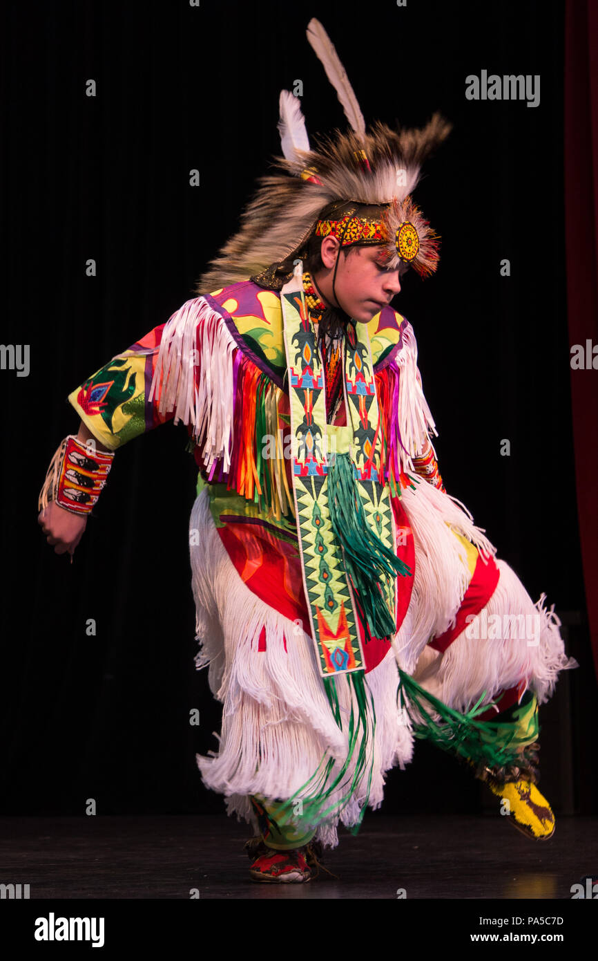 Patrones De Vestimentas De Danzas De Lujo De Los Nativos Americanos