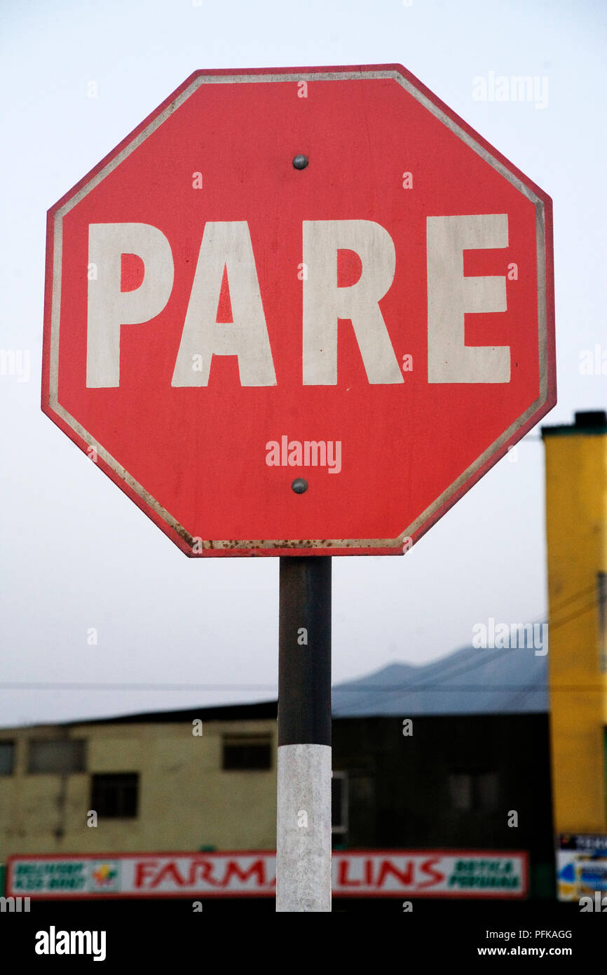 Signo pare fotografías e imágenes de alta resolución - Alamy